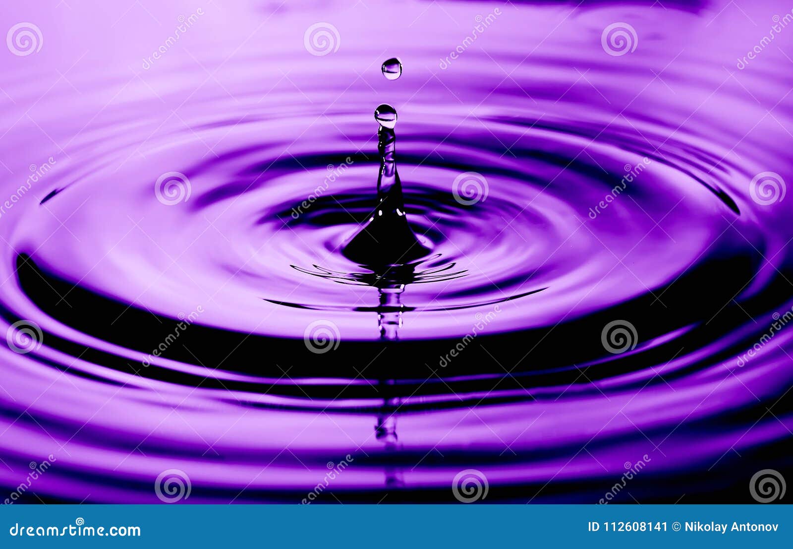 Ultraviolet Color Broken Concrete Wall Backgrounds And Texture Stock ...