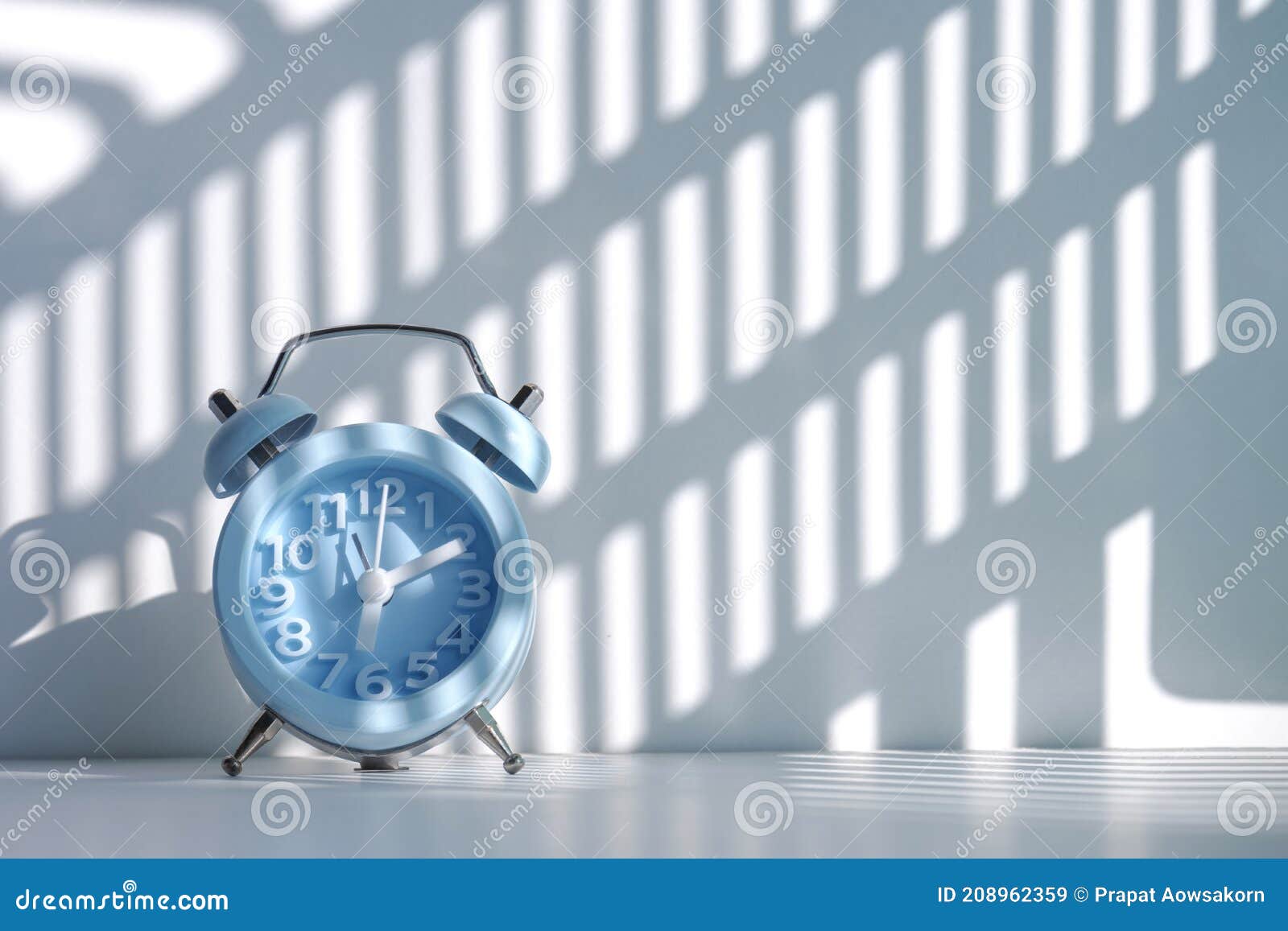 Shadow Clock - Sundial Stock Photography | CartoonDealer.com #56088338