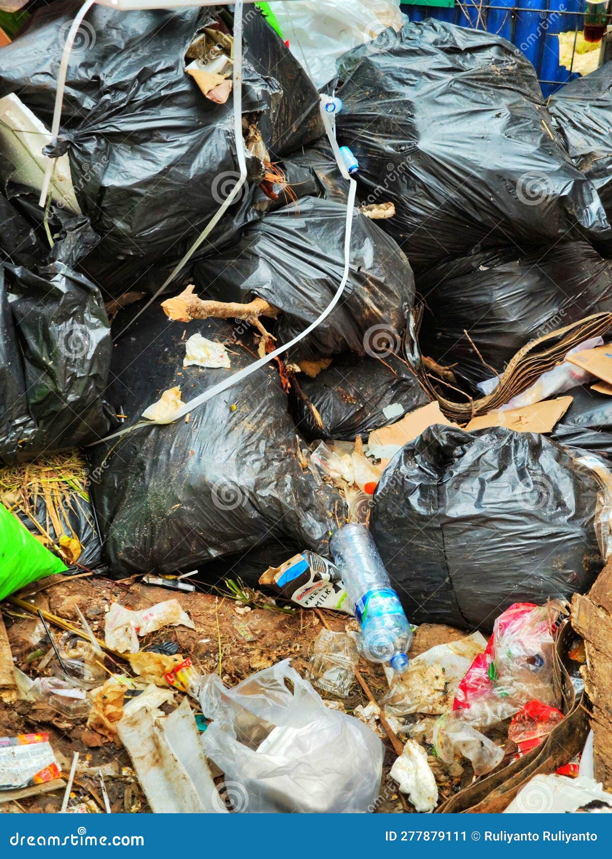 Abstract Trash in the Dumpster Editorial Photo - Image of dirty ...