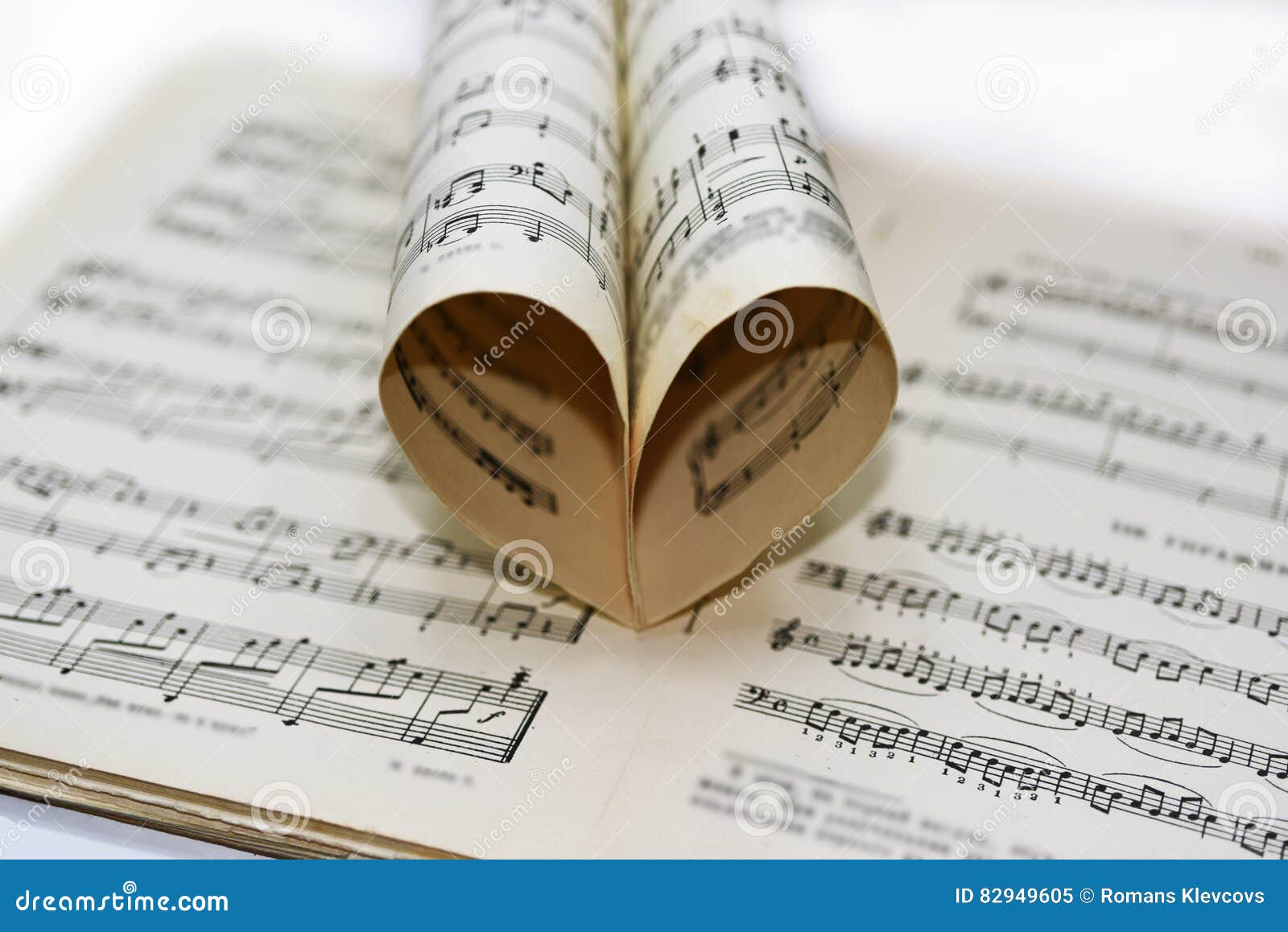 Abstract view of music. stock image. Image of piano, chord - 82949605