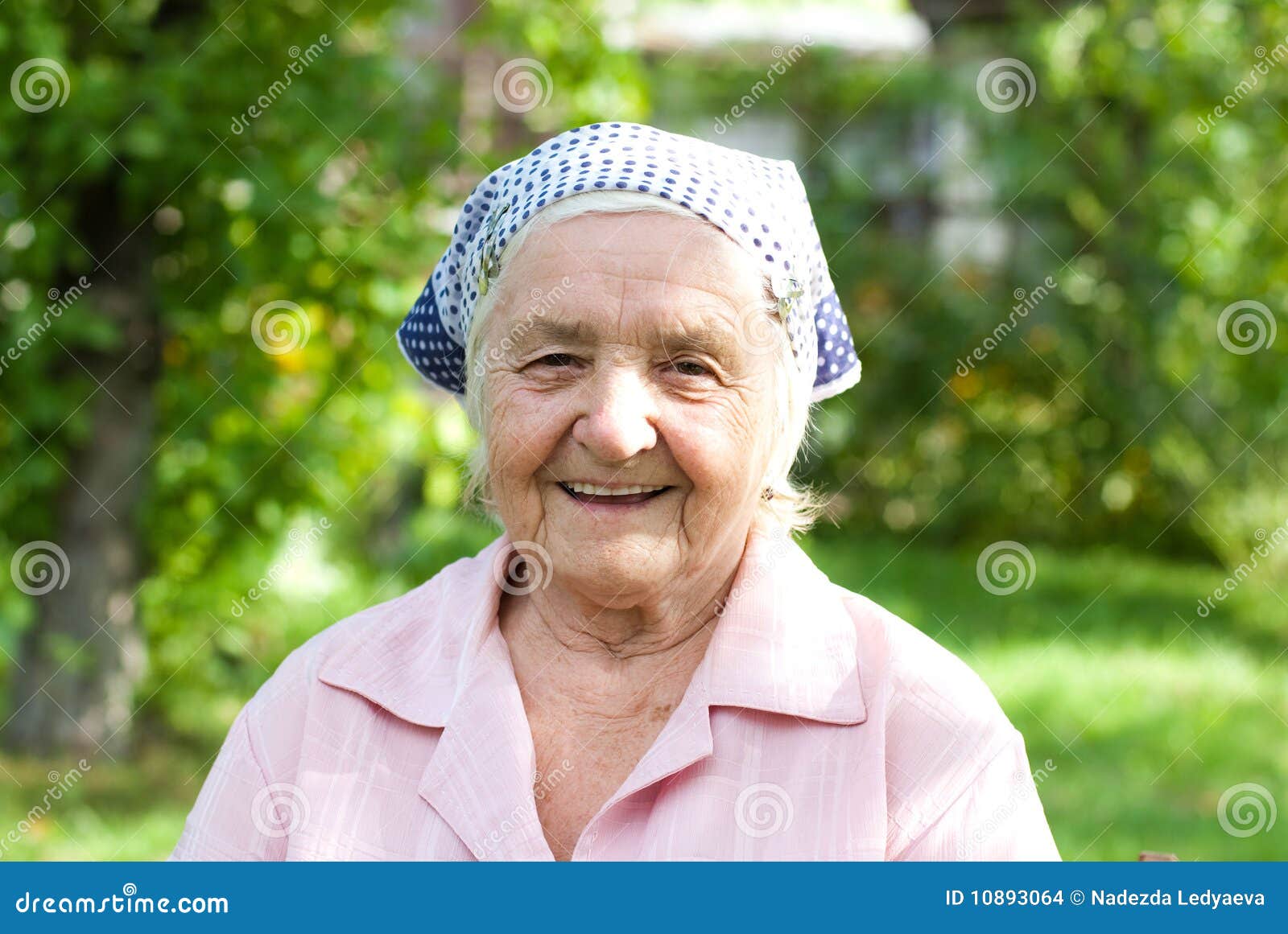 Abuela foto de archivo. Imagen de maduro, madre, gente - 10893064