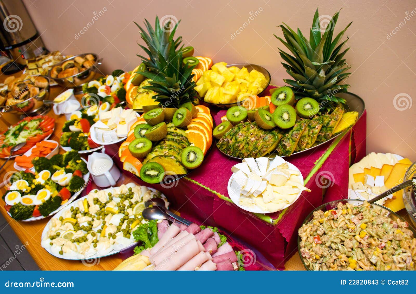 Abundancia de alimento imagen de archivo. Imagen de carne - 22820843