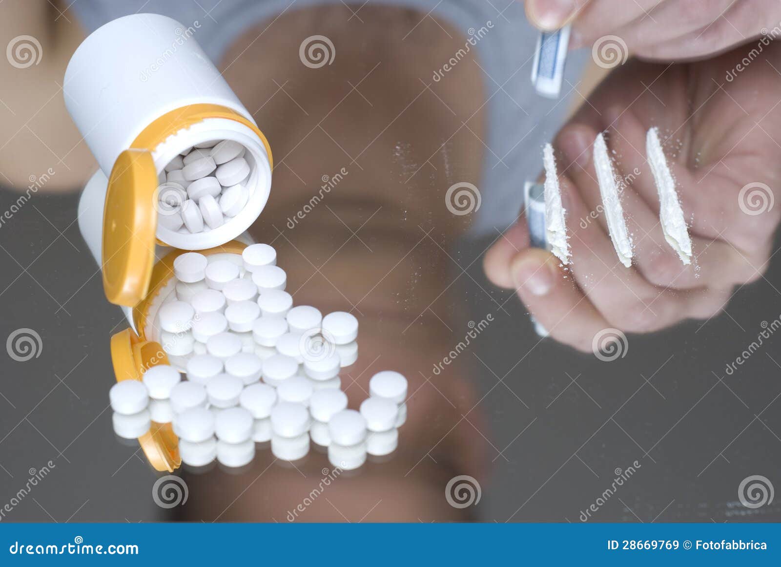 Abuso dei narcotici immagine stock. Immagine di domestico - 28669769