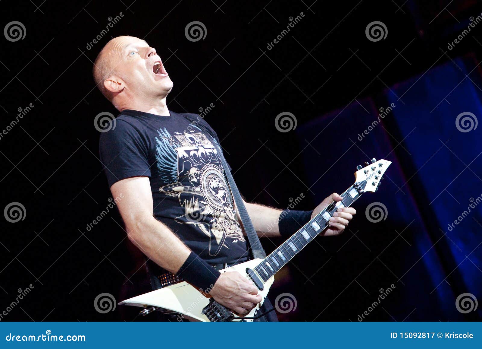 Accept editorial photography. Image of band, baltes, guitarist - 15092817