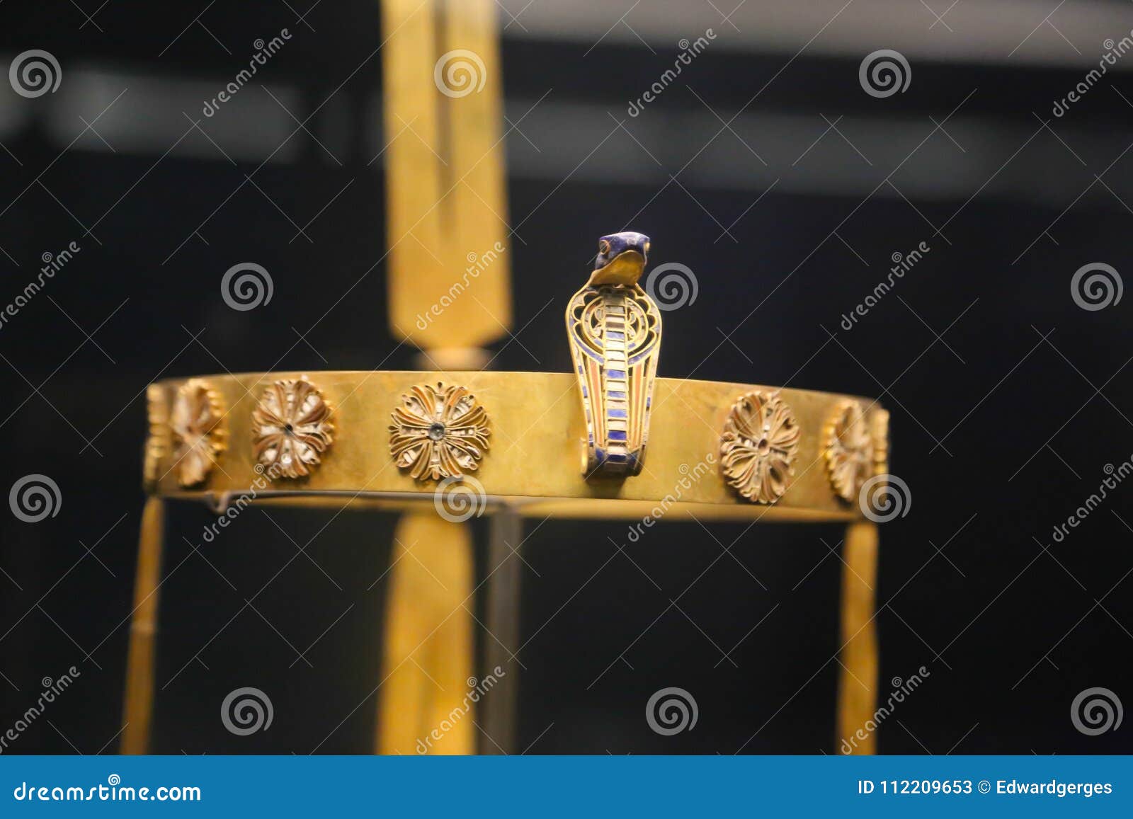 Accesorios - Tesoro De Rey Tutankhamen, Museo Egipcio Foto de archivo ...