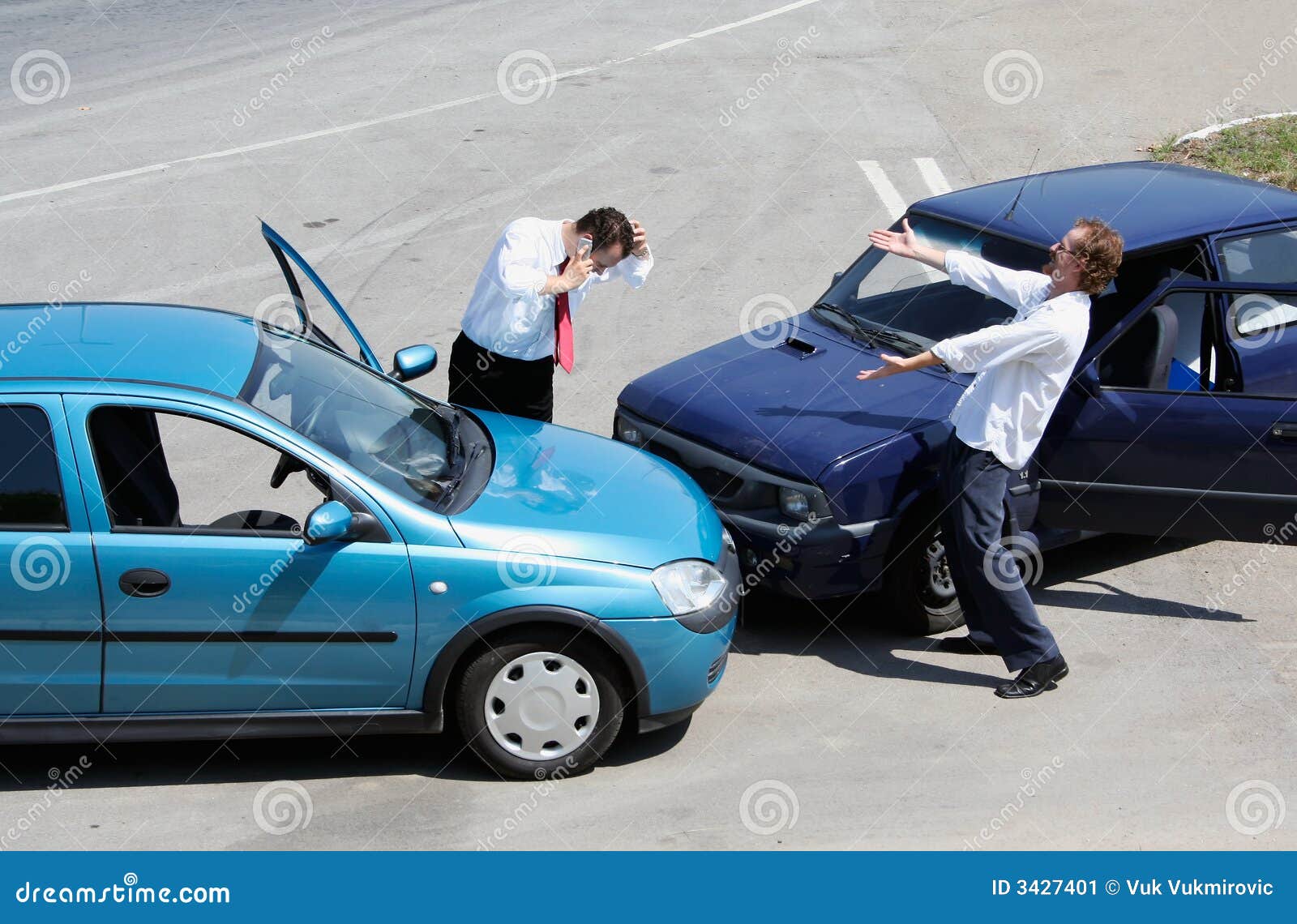 Accident de la circulation image stock. Image du affaires - 3427401
