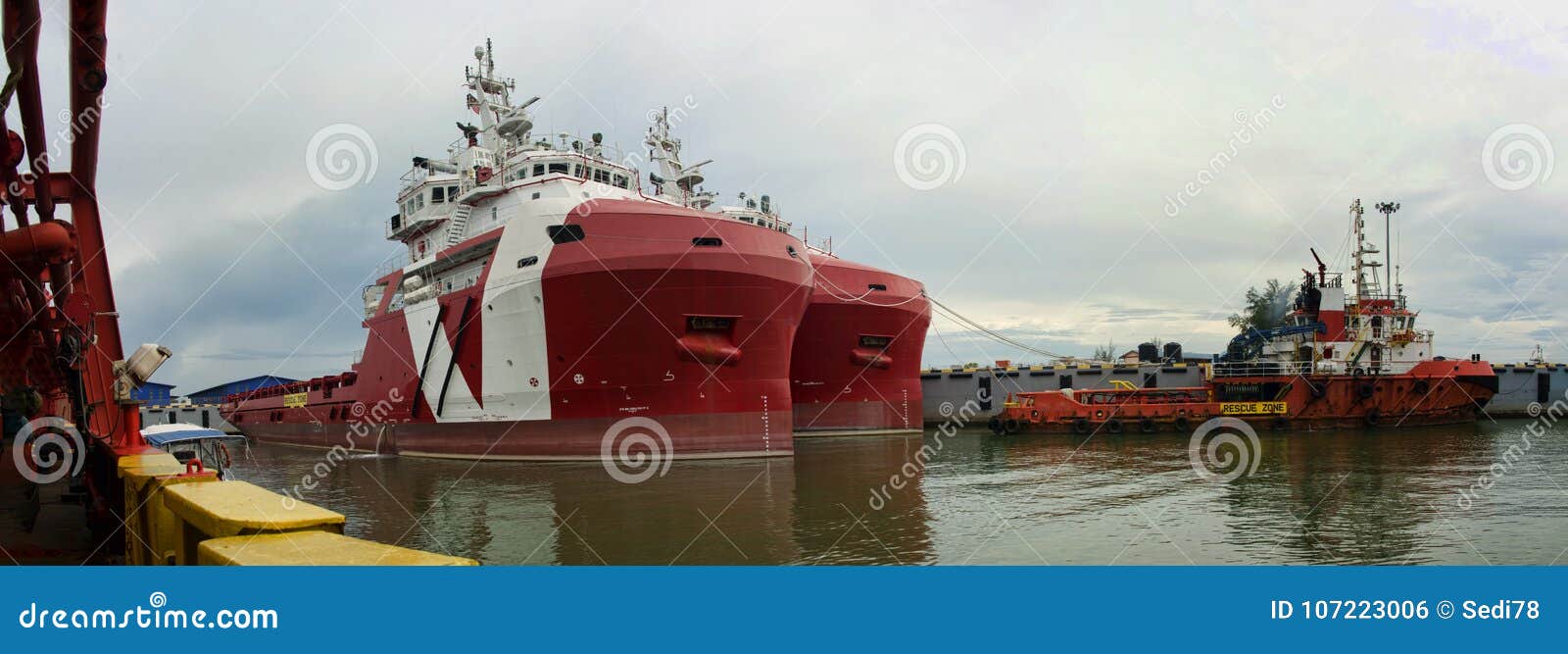 Work Boat Vessel Berthing at Port Stock Photo - Image of boat, offshore ...