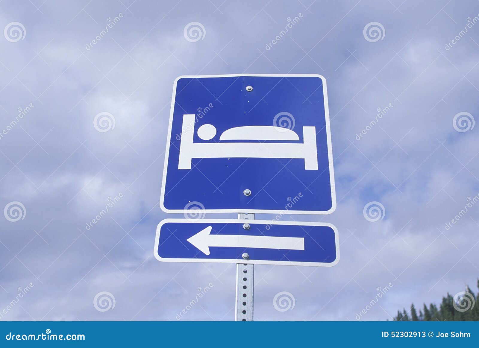 An accommodations sign stock illustration. Illustration of motel - 52302913