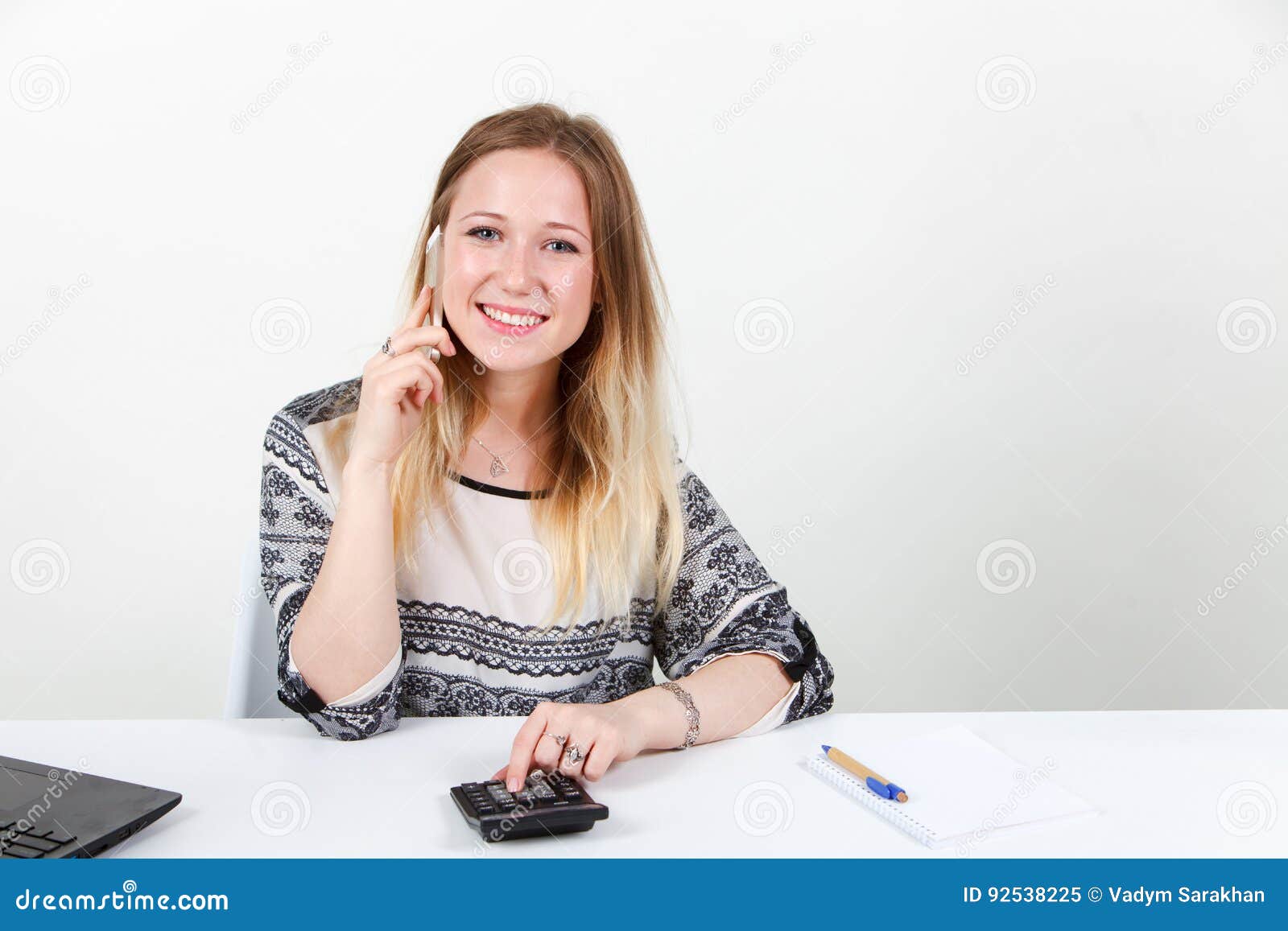The Accountant Girl Counts on the Calculator Stock Image - Image of ...