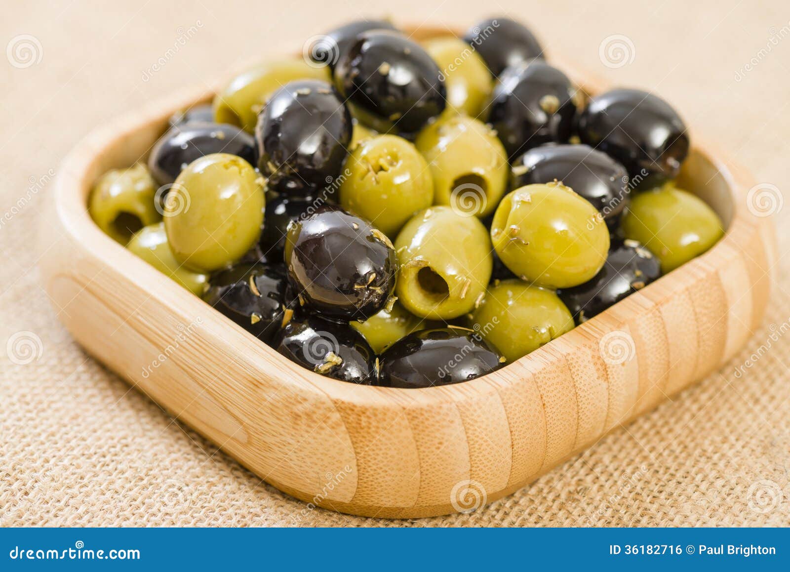 Aceitunas foto de archivo. Imagen de mezcla, salado, cara - 36182716