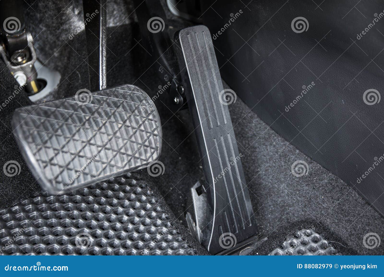 Acelerador Do Carro E Pedal De Freio Imagem de Stock - Imagem de preto ...