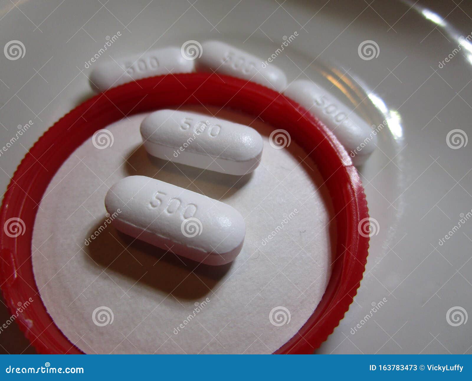 Acetaminophen Tablets for Pain Relief 2019 Stock Image - Image of care ...