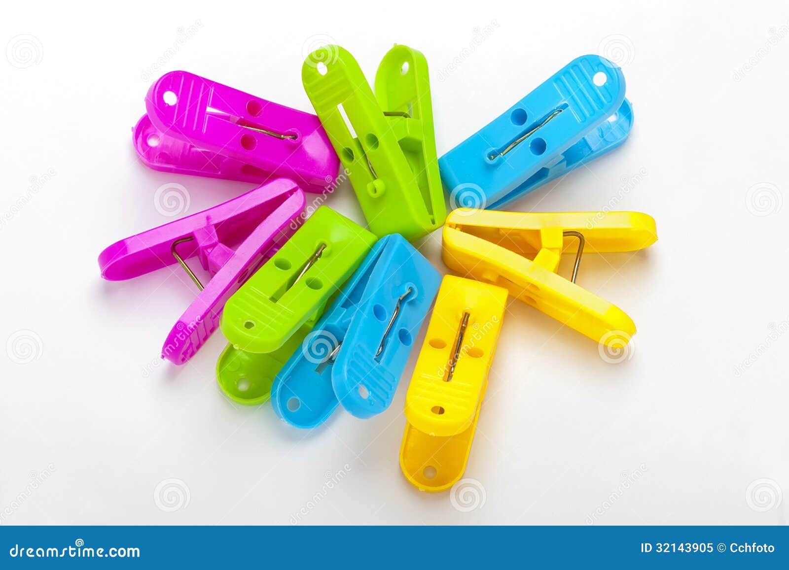 Acht Kleurrijke Plastic Klemmen Stock Afbeelding - Image of familie ...