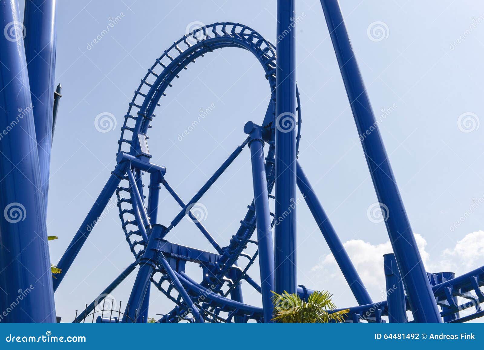 Achtbaan stock foto. Image of italië, vakantie, thema - 64481492