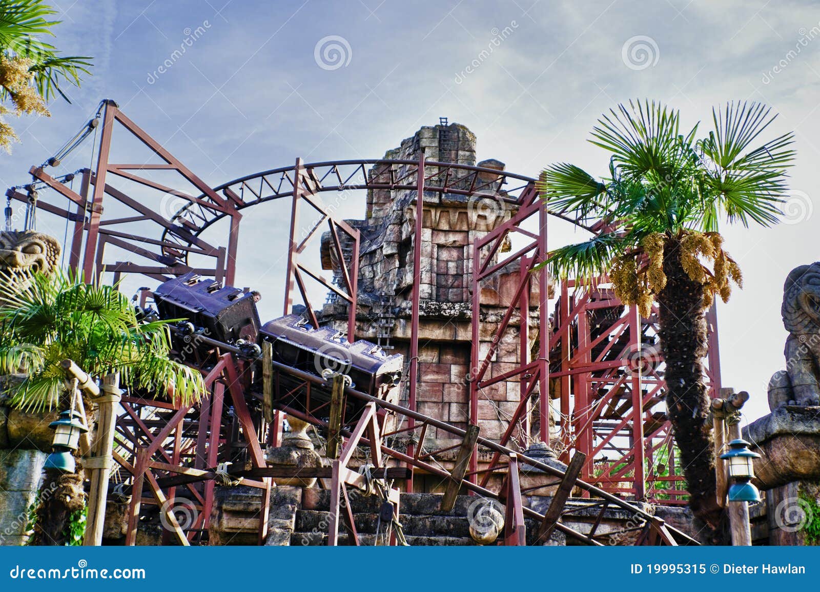 Achterbahn in Eurodisney. Paris Redaktionelles Bild - Bild von disney ...