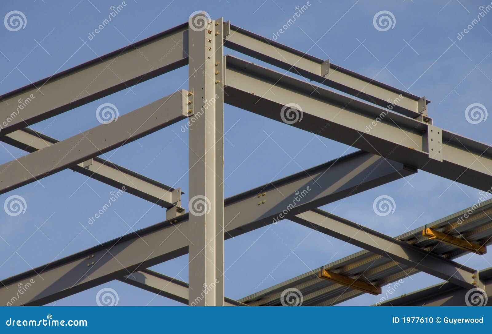 Acier de construction photo stock. Image du structurel - 1977610