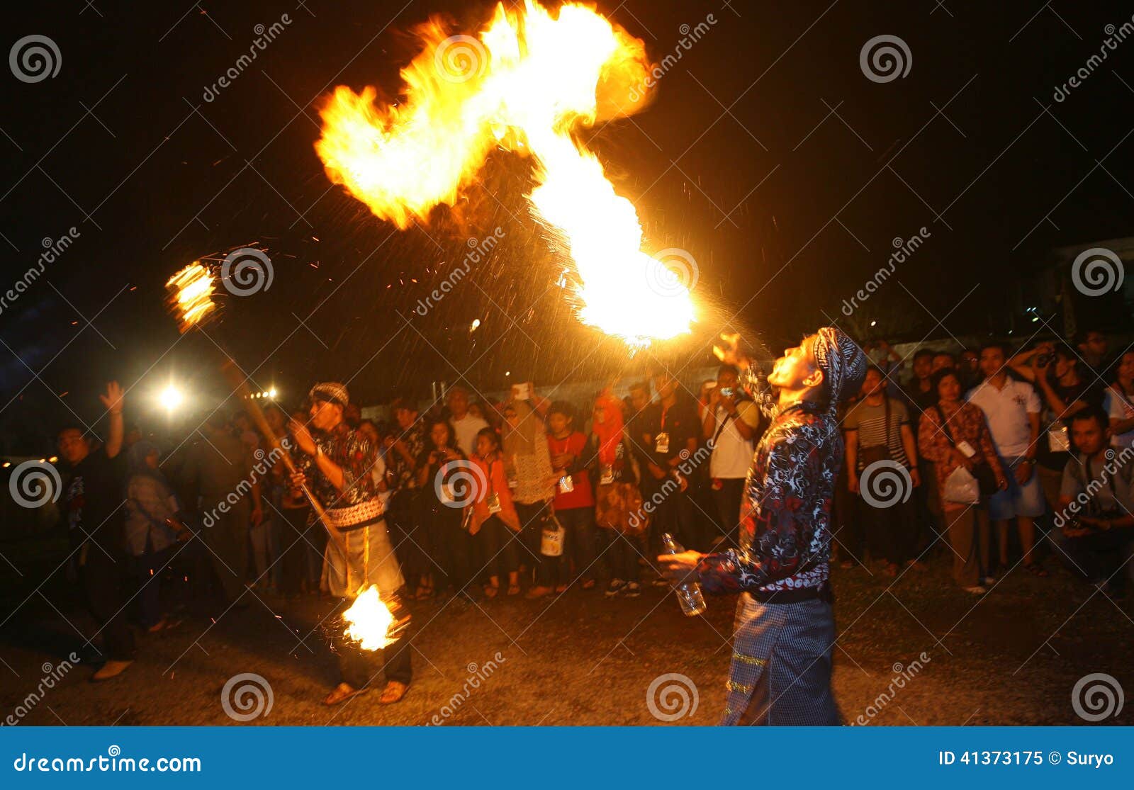 Acrobatics fire editorial image. Image of java, cultural - 41373175