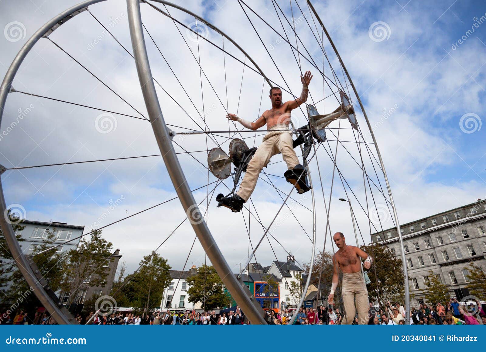 Acrobats Performs in the Square Editorial Photo - Image of acrobatic ...
