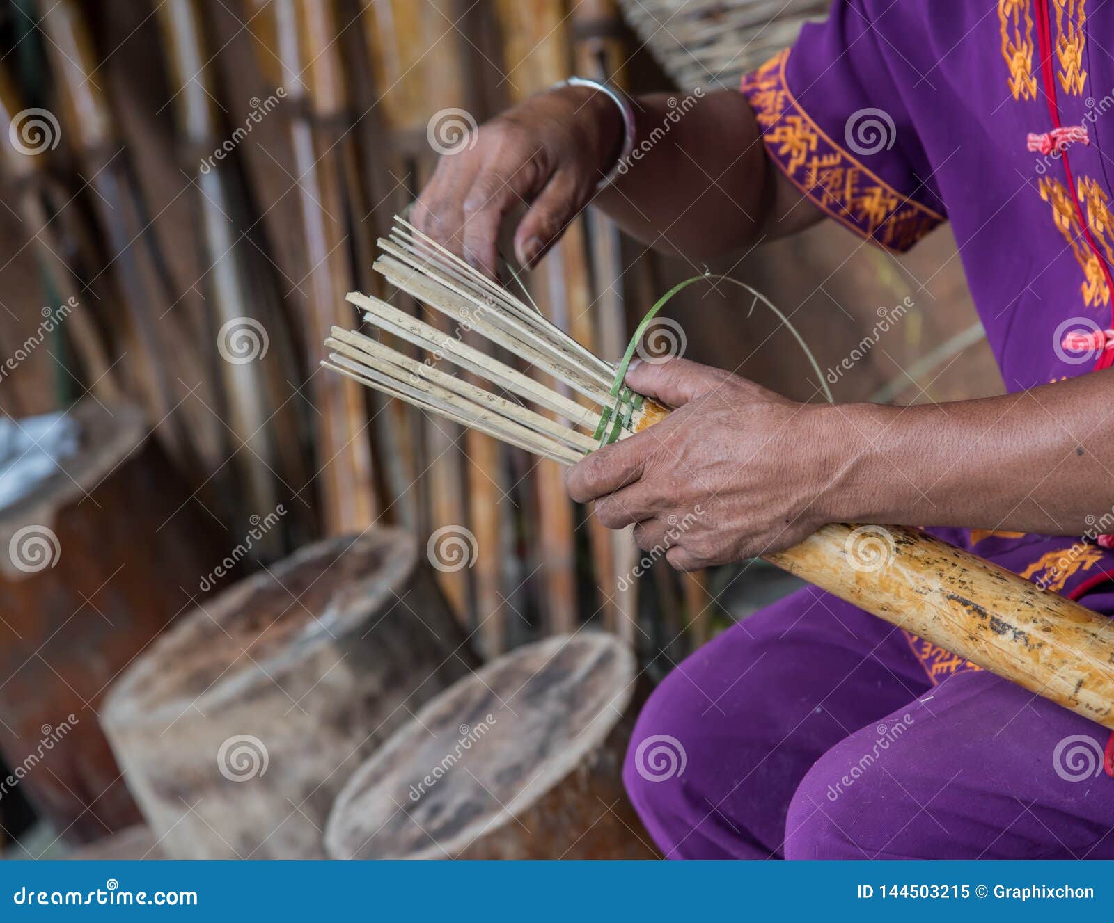 Making Things With Your Own Hands. Tailoring. Reworking Worn Out ...