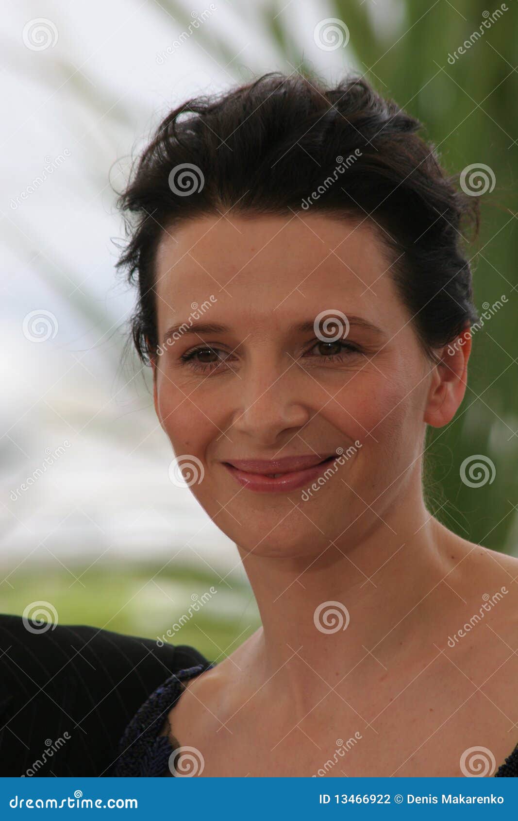 Actress Juliette Binoche editorial photography. Image of ceremony ...
