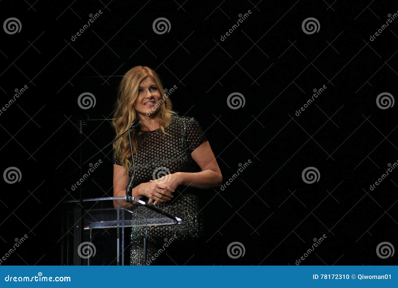 Actrice Connie Britton Speaking Au Dîner De Lien Noir Image éditorial ...