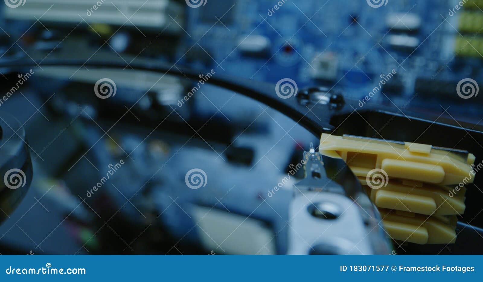 Actuator Arm of a HDD in Operation Stock Image - Image of metal, parts ...