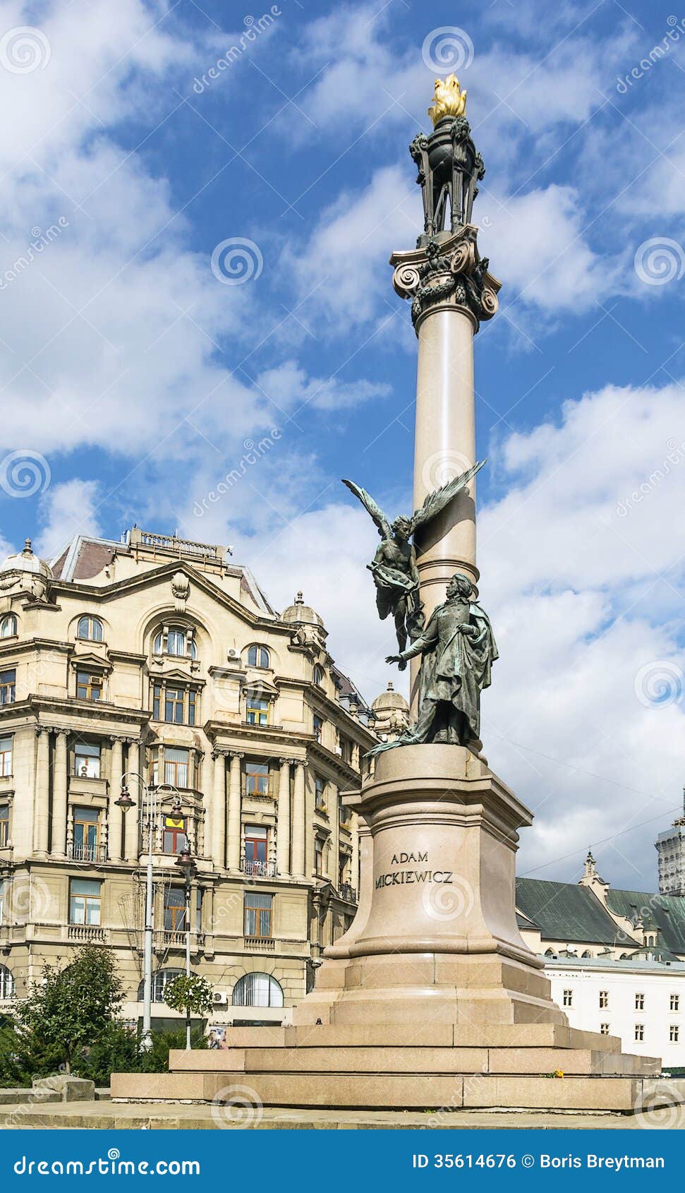 Adam Mickiewicz Column, Lemberg, Ukraine Stockfoto - Bild von tourismus ...