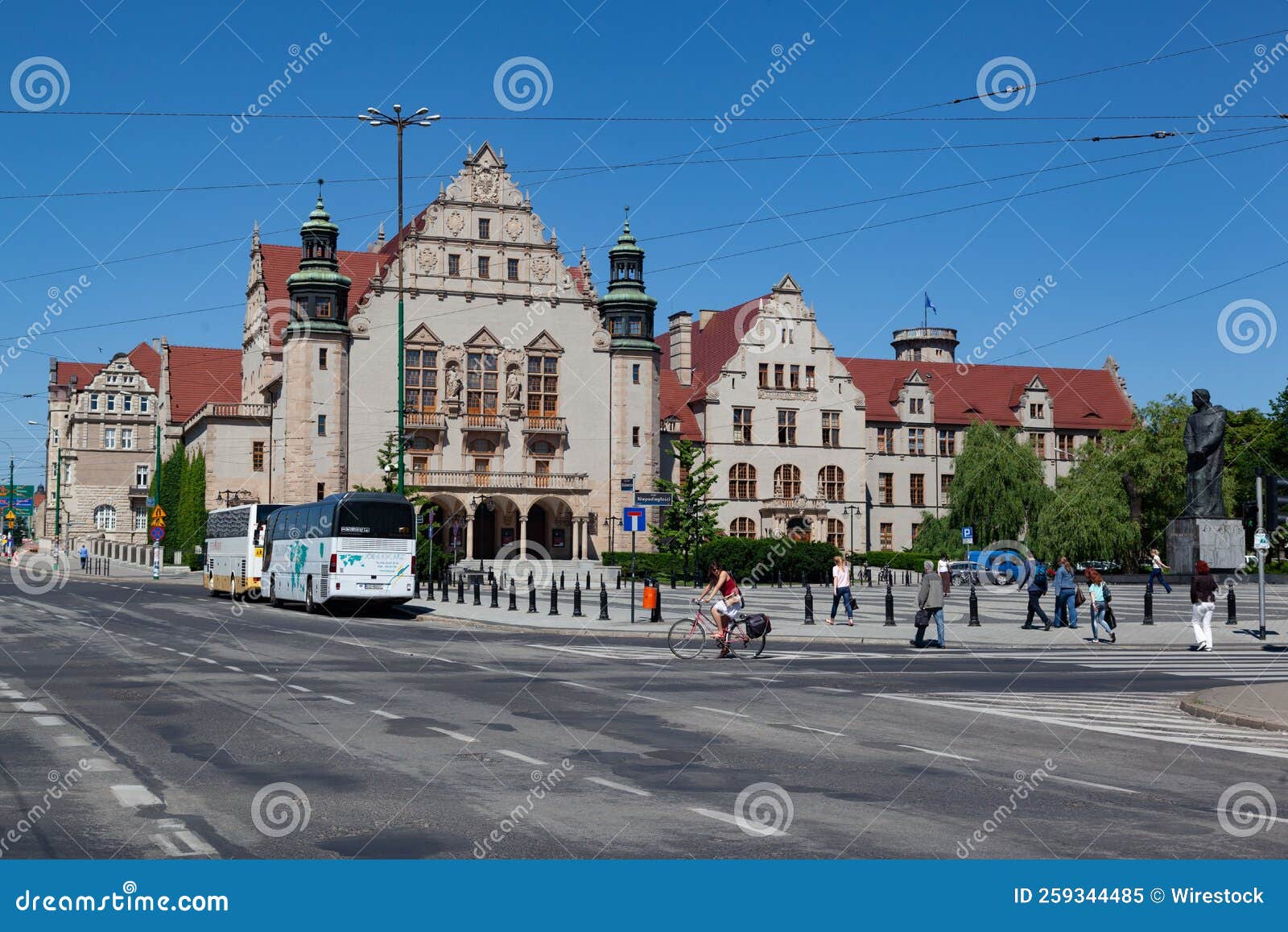Adam Mickiewicz University Building. Poznan, Poland Editorial Image ...