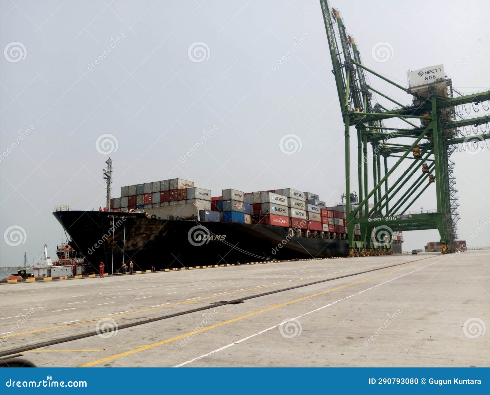 ADAMS cargo ship editorial image. Image of walkway, adams - 290793080