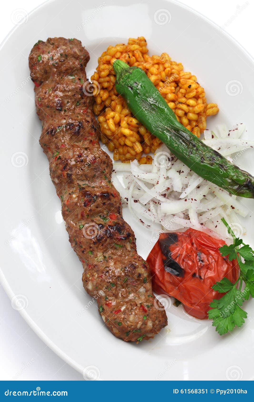 Adana kebab, turkisk mat fotografering för bildbyråer. Bild av kebab ...