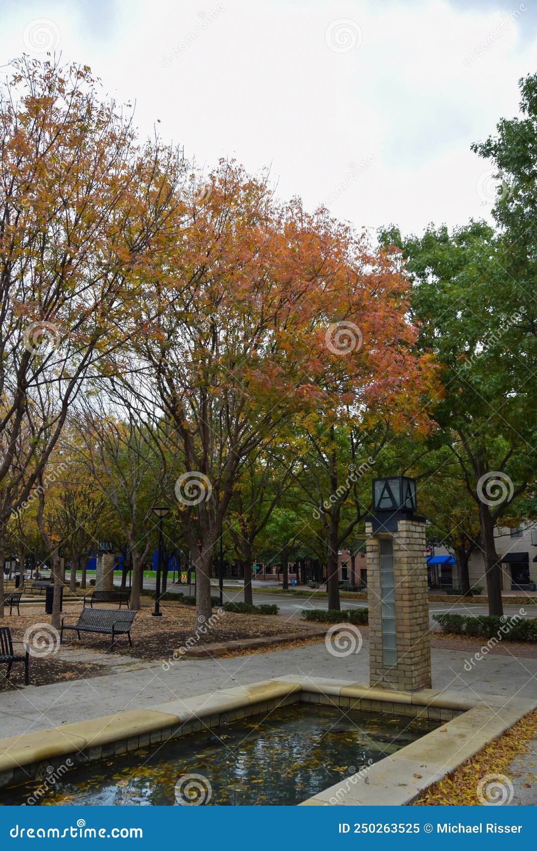 Addison Circle Park in Autumn Color Editorial Image - Image of addison ...