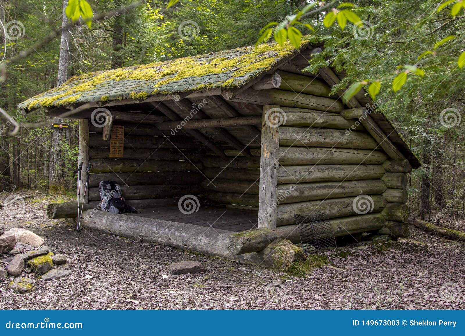 Adirondack Lean To Campsite And Campfire In The Mountains Stock Photo ...
