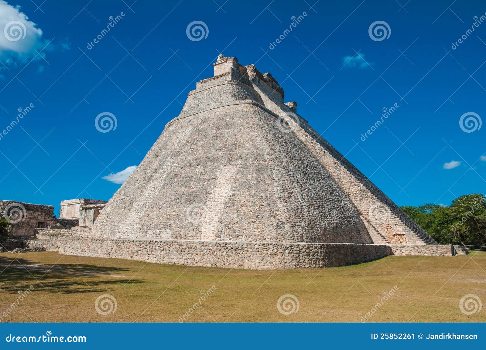 The Adivino The Pyramid Of The Magician Or The Pyramid Of The Dwarf ...