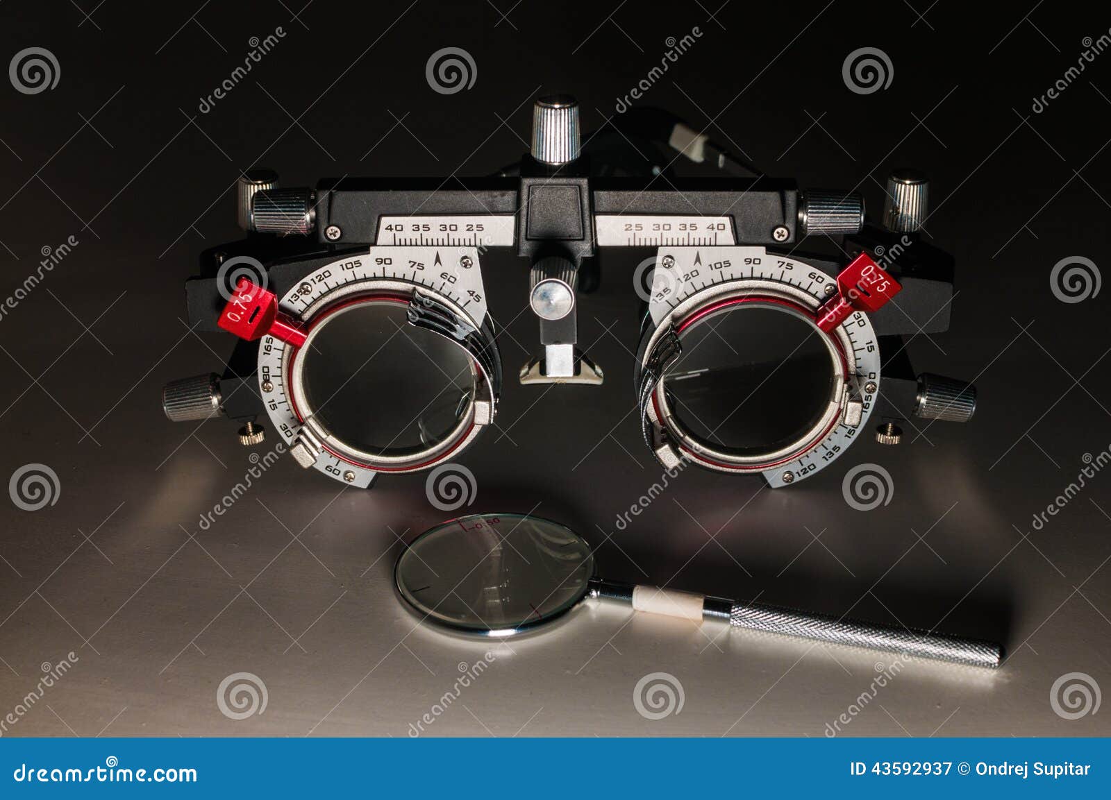 Adjustable Optical Testing Frame Stock Image - Image of measurement ...