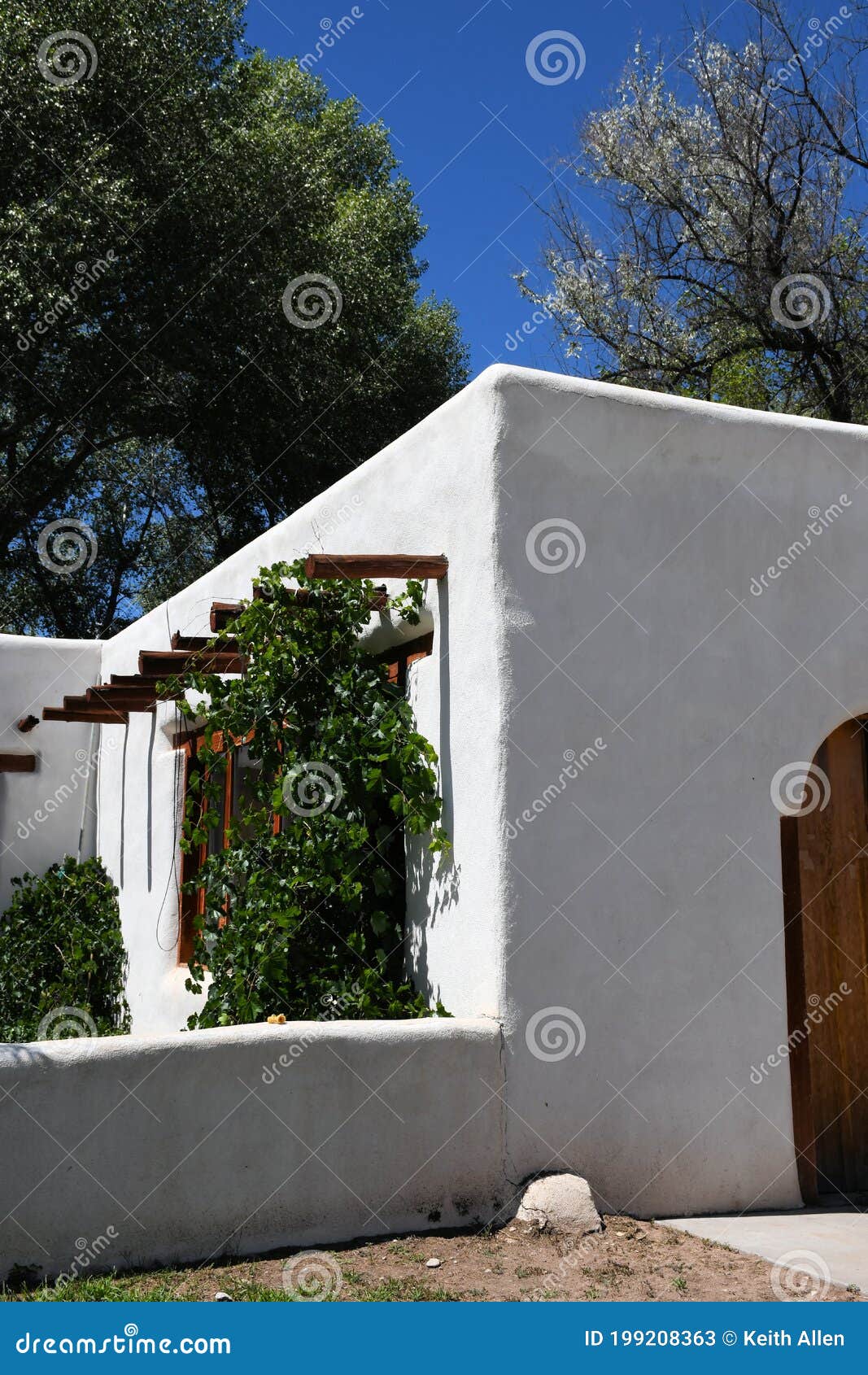 An Adobe Style House in New Mexico Stock Image - Image of design, style ...