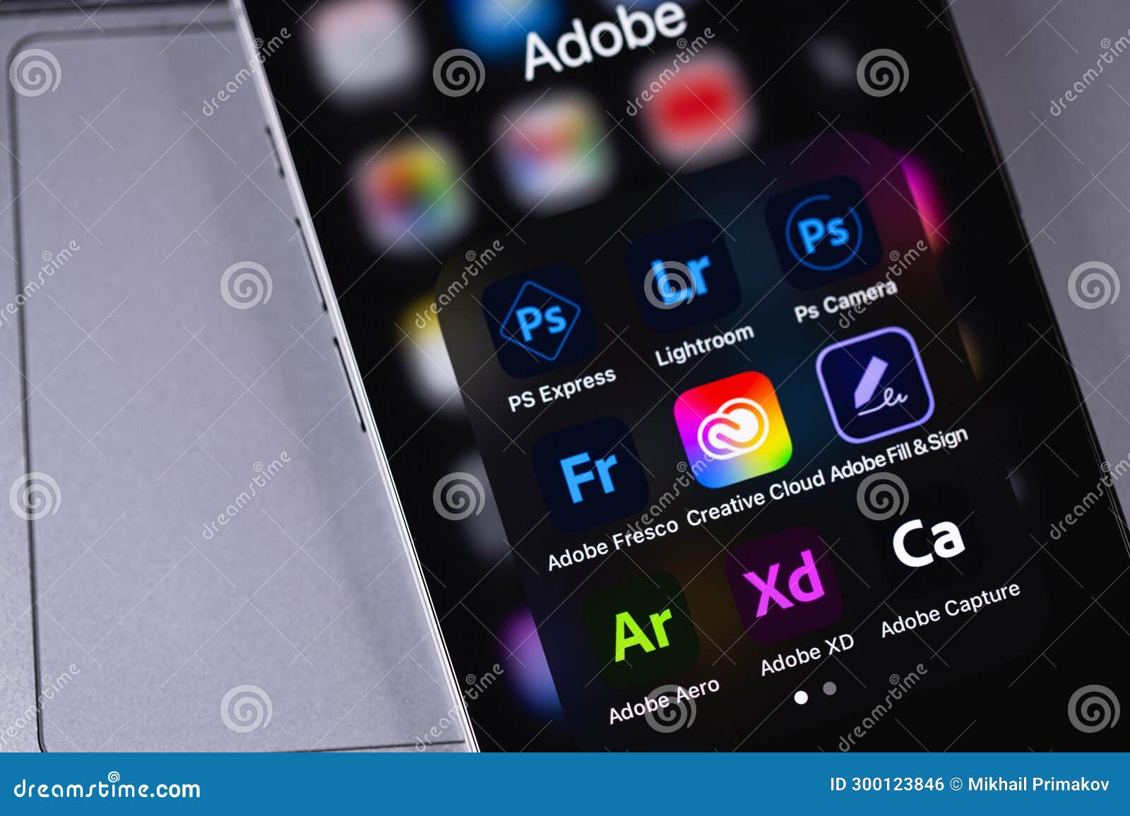 Adobe Services (Lightroom, Photoshop Express, Creative Cloud) Mobile ...
