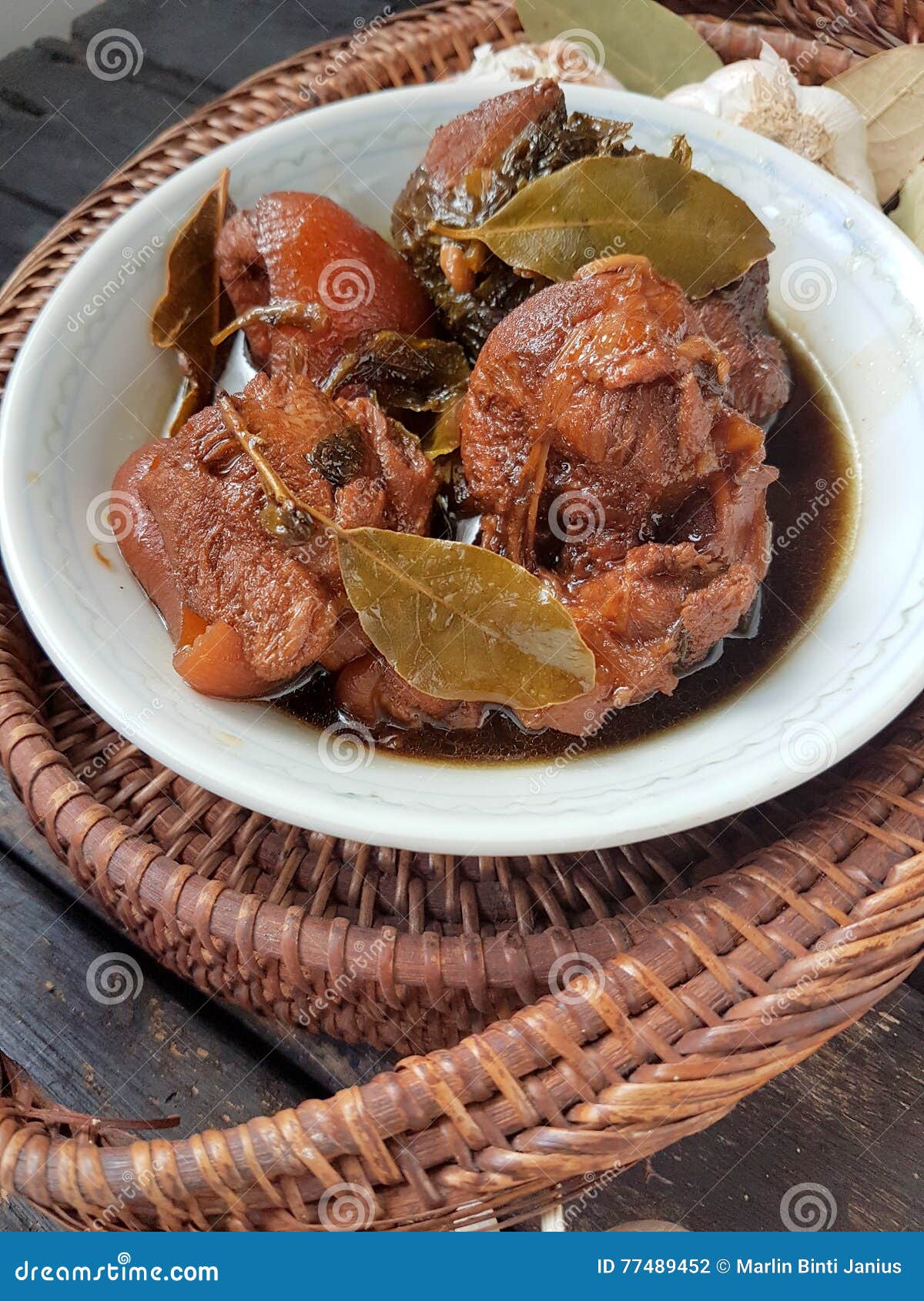 Adobo del cerdo foto de archivo. Imagen de alimento, cerdo - 77489452