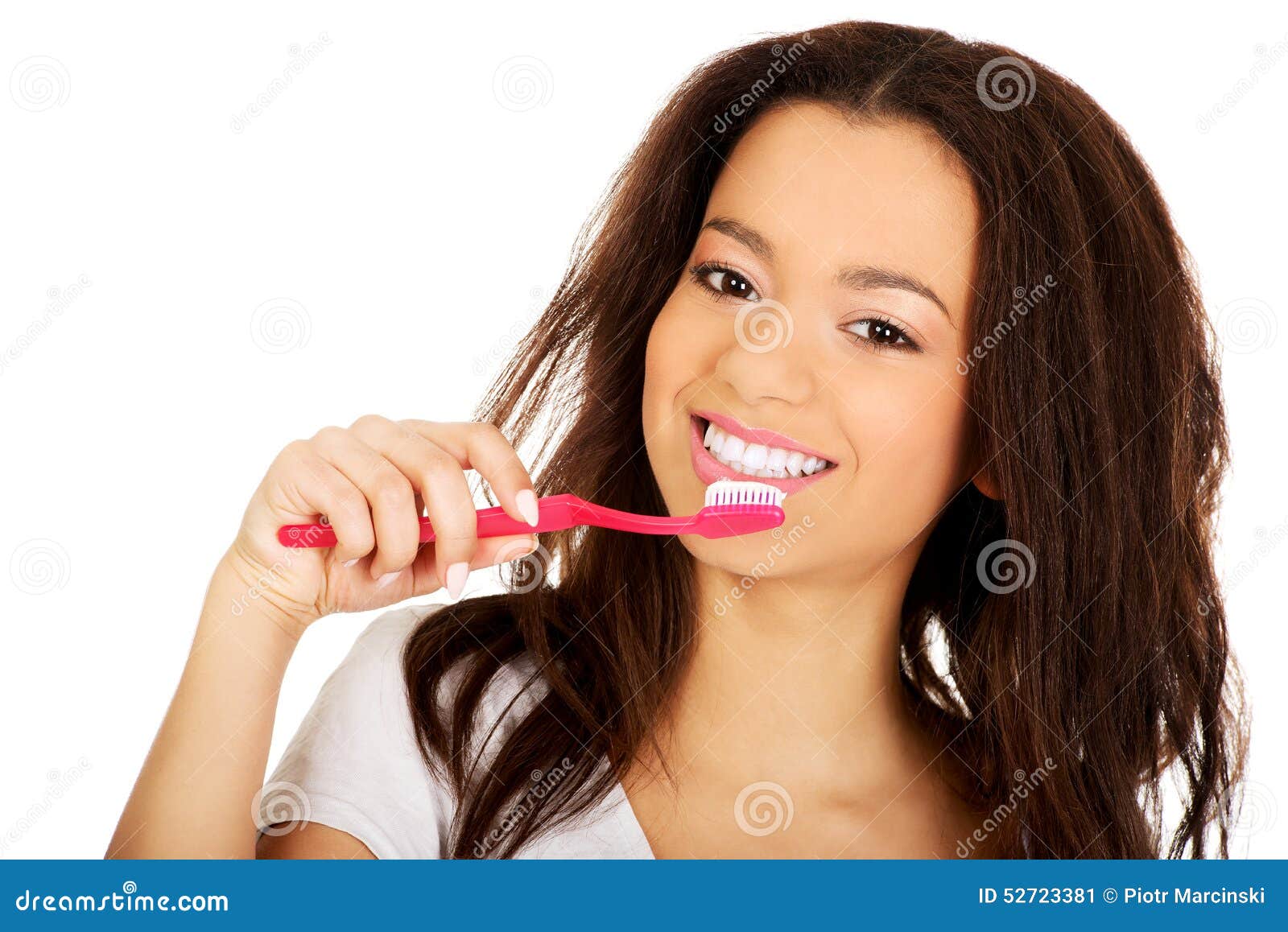 Adolescente Hermoso Cepillando Sus Dientes Imagen de archivo - Imagen ...