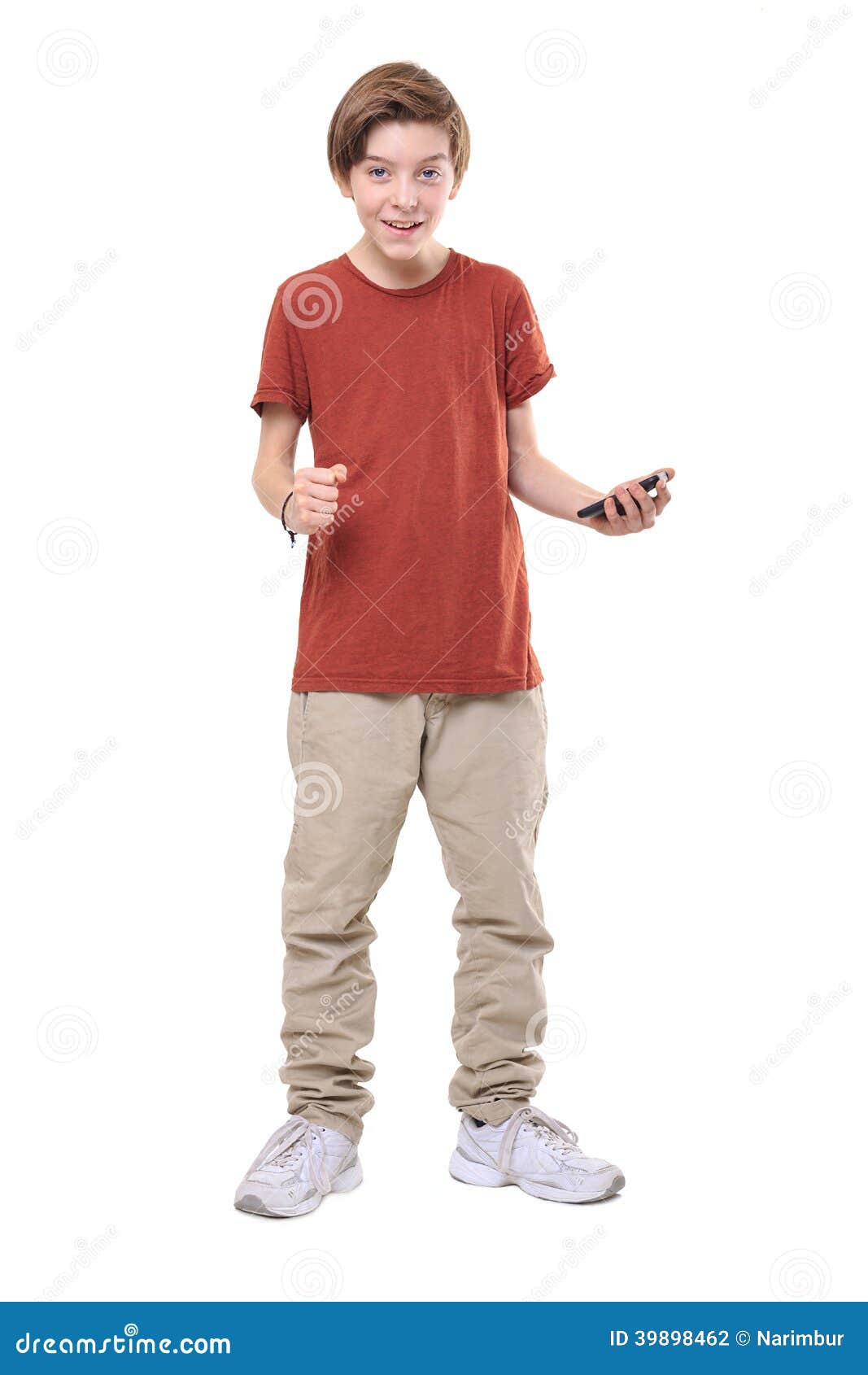 Adolescente Maschio Sorridente Con Lo Smart Phone Fotografia Stock ...