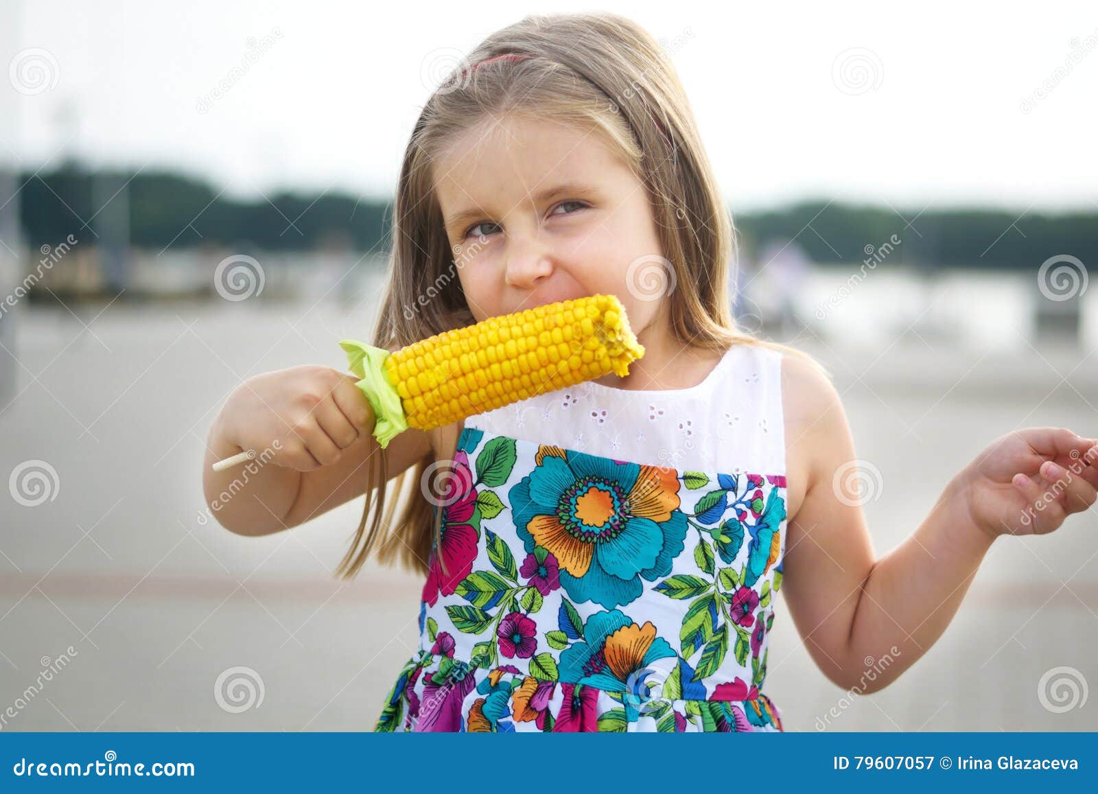 Adorable Funny Girl Eating Corn on the Cob Stock Image - Image of ...