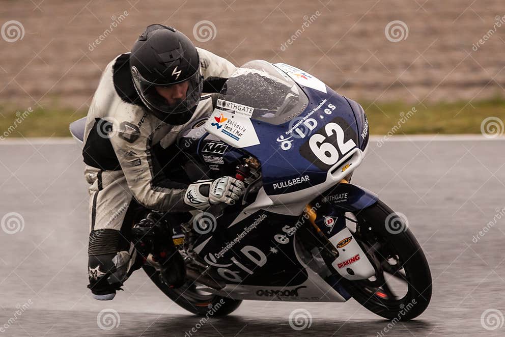 ADRIAN MARTIN (Moto 3) foto editorial. Imagen de existencias - 30669941