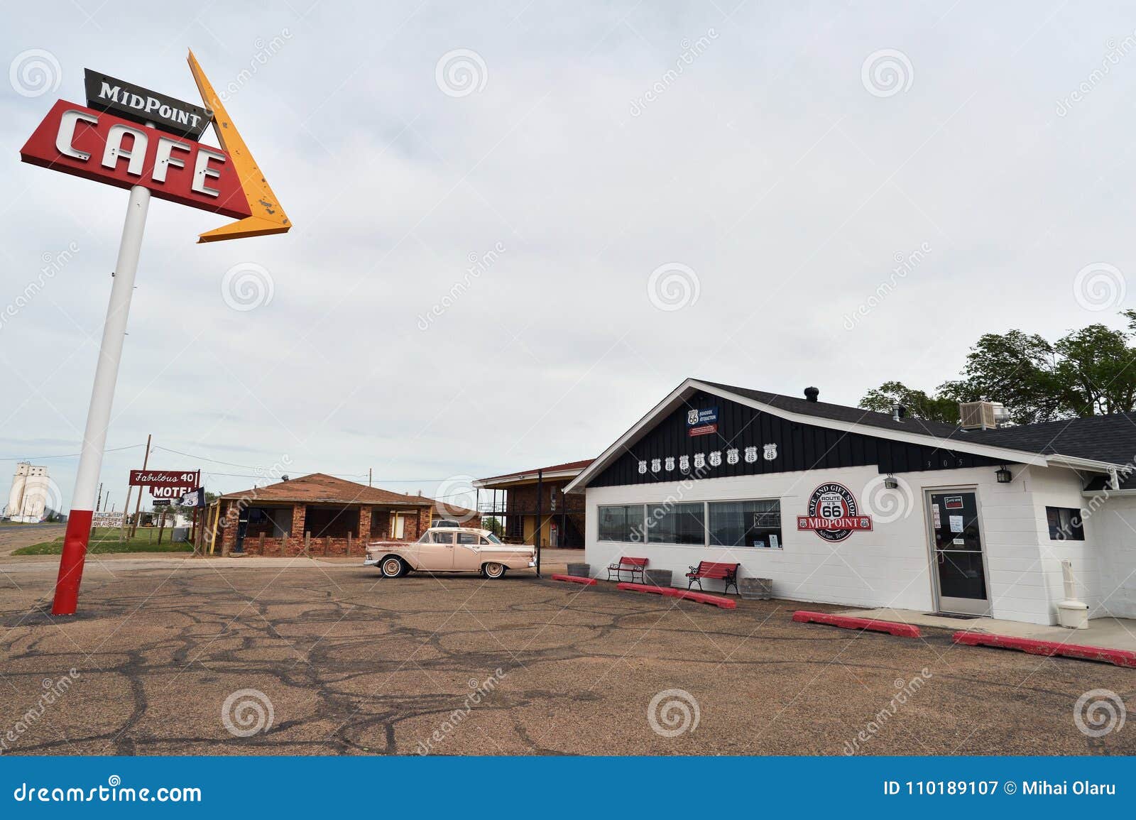 Adrian, Texas, USA, April 25, 2017: Midpoint Cafe Route 66 Editorial ...