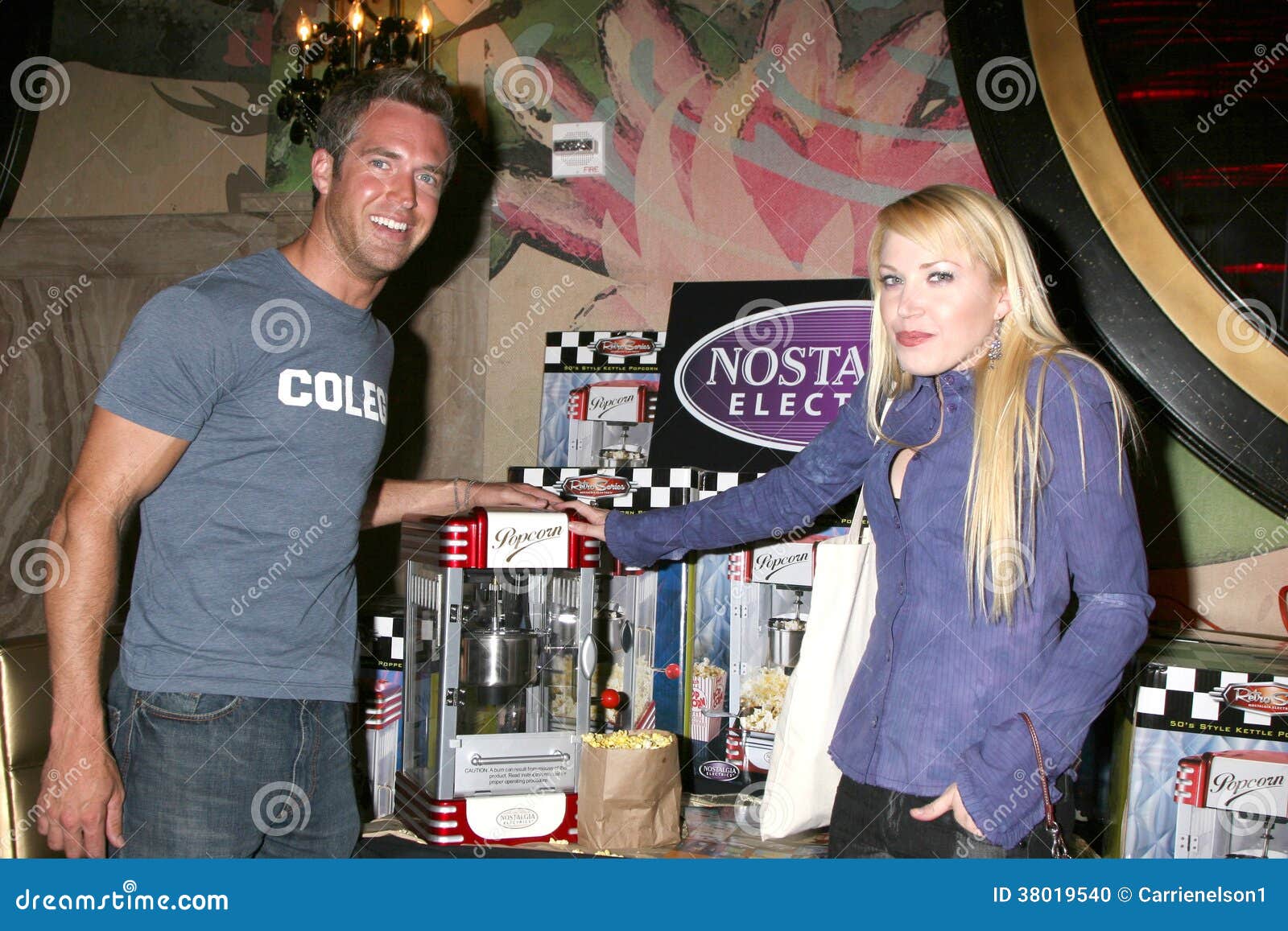 Adrienne Frantz,Allen Nabors Editorial Image - Image of allen, awards ...