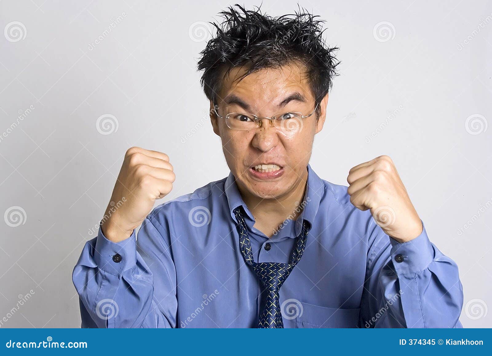 Adulto arrabbiato immagine stock. Immagine di mano, guasto - 374345