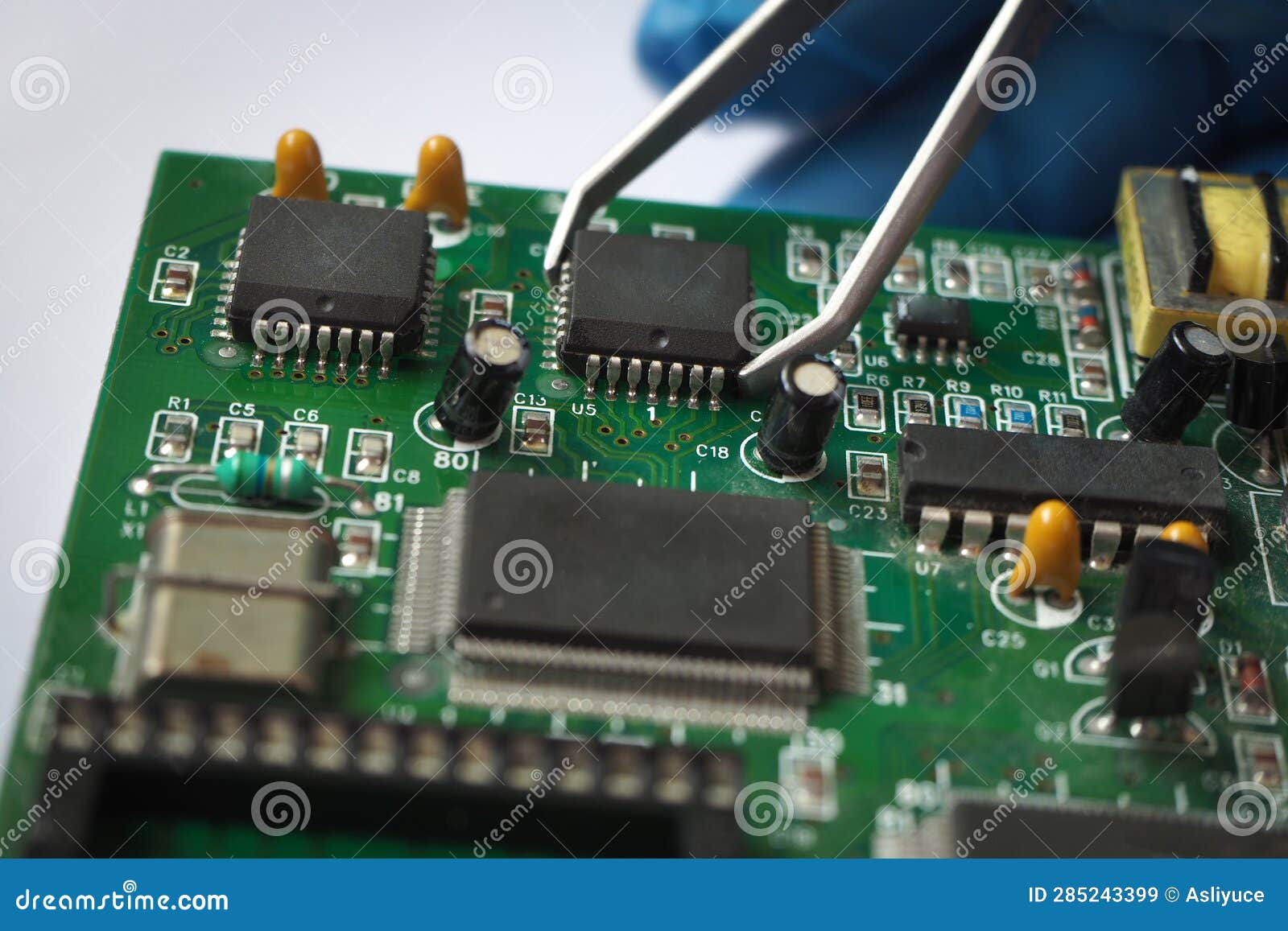 Advanced Conventional Chips Stock Image - Image of chipmakers ...