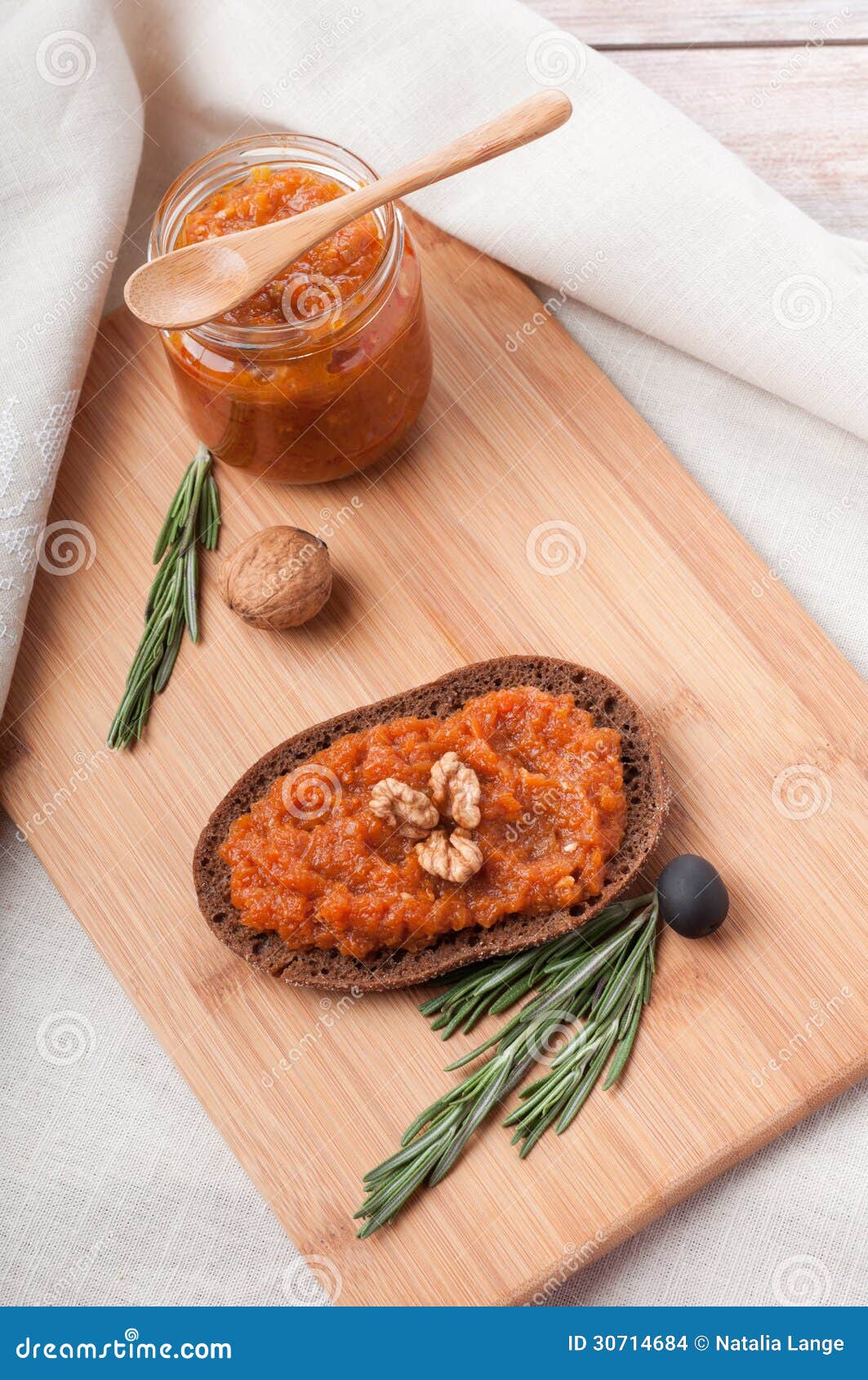 Adzhika, salsa georgiana foto de archivo. Imagen de almuerzo - 30714684