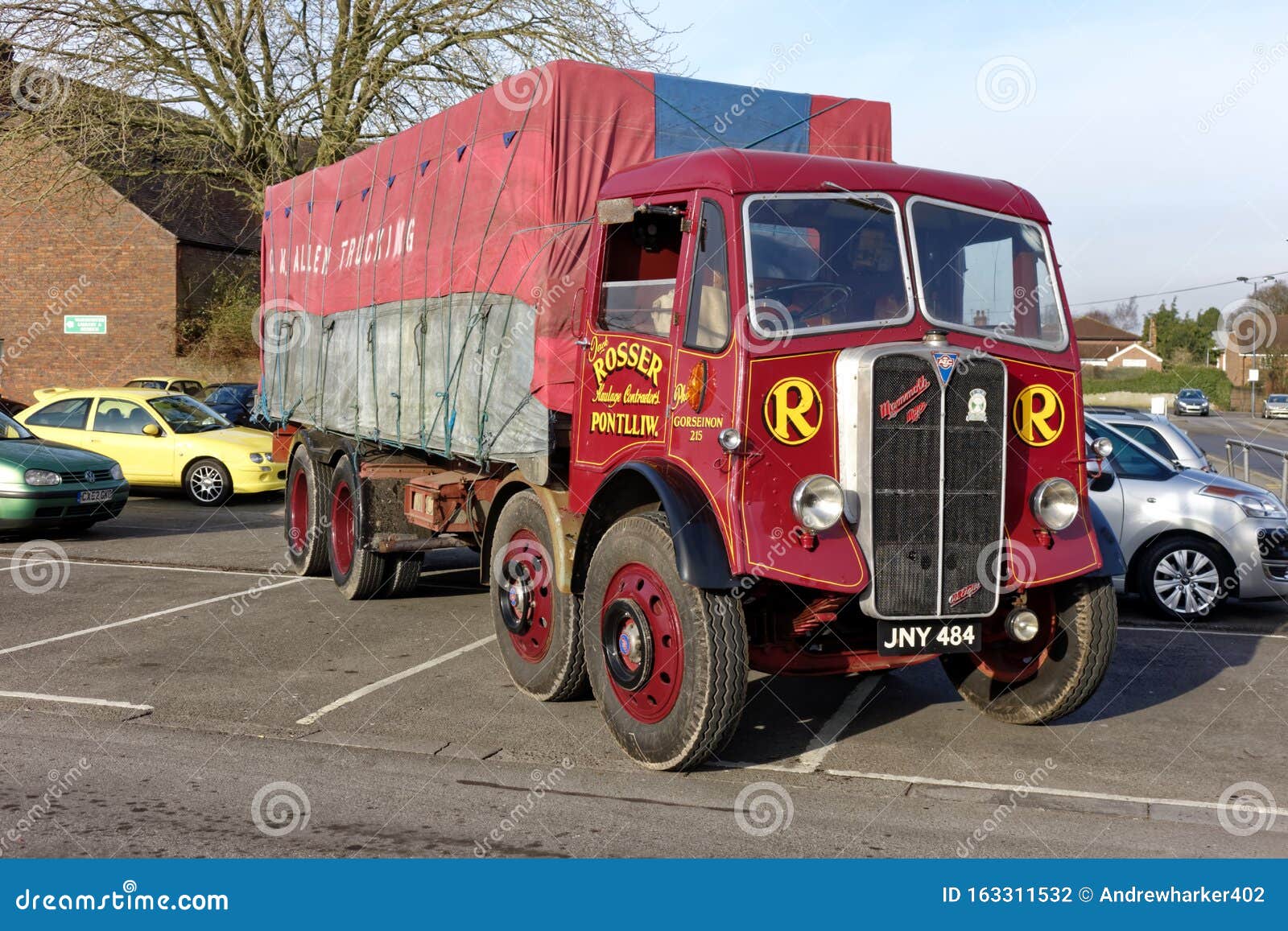 A 1949 AEC Mammoth Major Vintage Lorry JNY 484 Editorial Photography ...