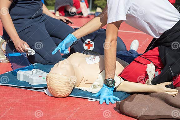 CPR and First Aid Certification Course with AED - Automated External ...