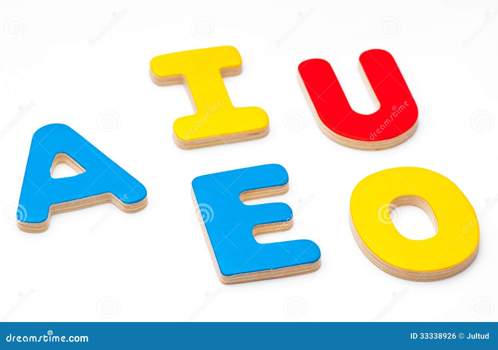 AEIOU, Cinco Letras Del Alfabeto Foto de archivo - Imagen de escuela ...