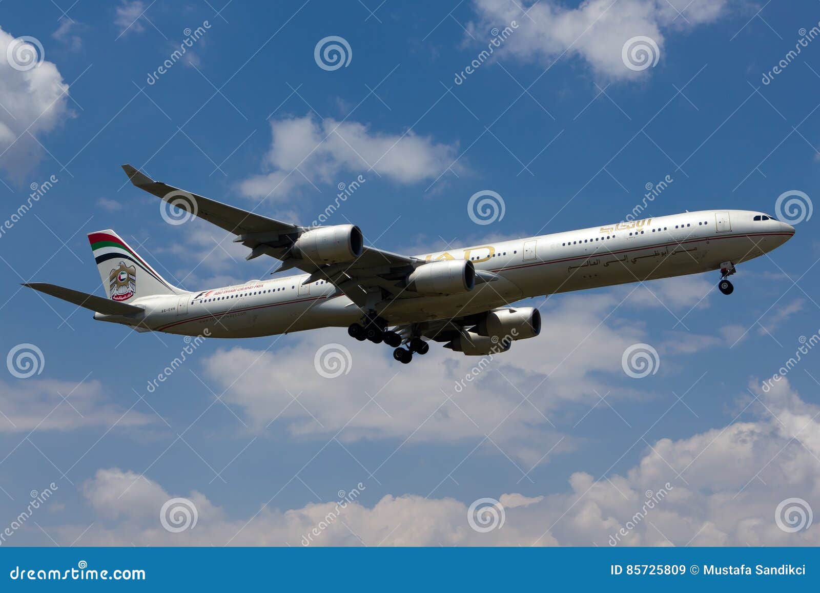 Aereo Di Etihad Airbus A340 Immagine Stock Editoriale - Immagine di ...